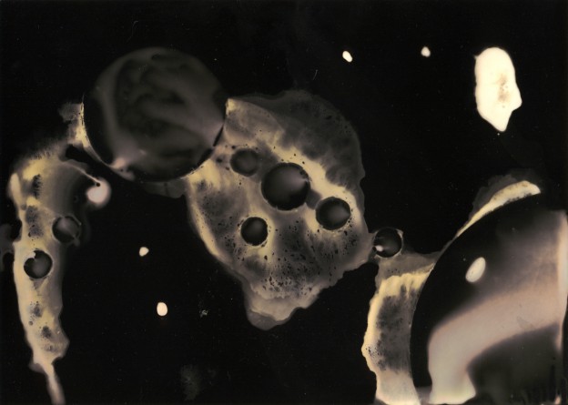 Experiments with the chemigram process, part 1 | f/138 - Daniel Berrangé